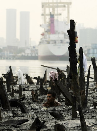 Filipino Resident Collects Burned Items What Editorial Stock Photo ...