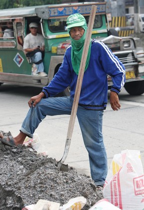 Filipino Worker Takes Rest Road Construction Editorial Stock Photo ...