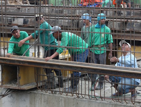 Filipino Workers Check On Installed Steel Editorial Stock Photo - Stock ...