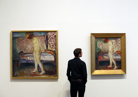 Staff Member Tate Modern Poses Photographers Editorial Stock Photo ...