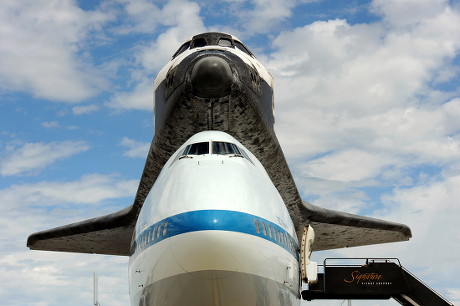 Discovery Space Shuttle Top Mated Boeing Editorial Stock Photo - Stock ...