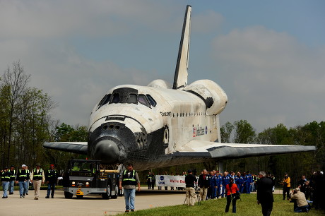 Discovery Space Shuttle Placed Position Before Editorial Stock Photo ...