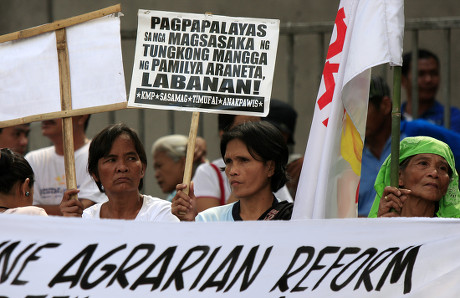 Filipino Farmers Hold Placards During Protest Editorial Stock Photo ...