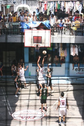Filipino Prisoners Wearing Uniform Play Basketball Editorial Stock ...