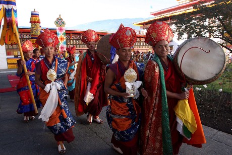 Musicians Dancers Traditional Costume Arrive Coronation Editorial Stock ...