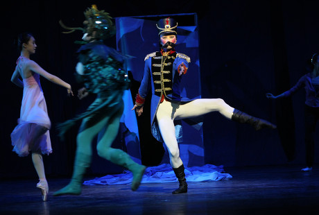 China Dance Ballet Nutcracker - Feb 2011 Stock Pictures, Editorial ...