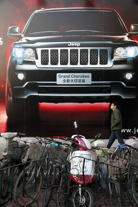 250 Chinese jeep Stock Pictures, Editorial Images and Stock Photos ...