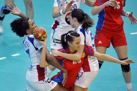 China Handball Women's Xix World Championship - Dec 2009 Stock Pictures ...