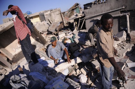 Men Dig Through Rubble Their Home Editorial Stock Photo - Stock Image ...