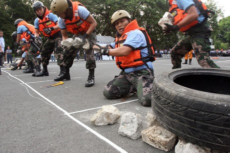 Unit Philippine Police Officers Perform Drills Editorial Stock Photo ...