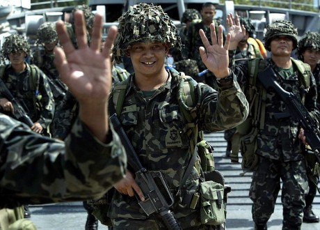 Philippines Military - Oct 2004 Stock Pictures, Editorial Images and ...