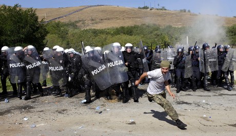 Nato Soldiers Serving Peacekeeping Mission Kosovo Editorial Stock Photo ...