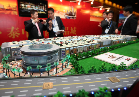 Ethnic Chinesethai Investors View China City Editorial Stock Photo - Stock Image | Shutterstock