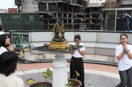 Thai Women Pray Shrine Opposite Fire Editorial Stock Photo - Stock ...