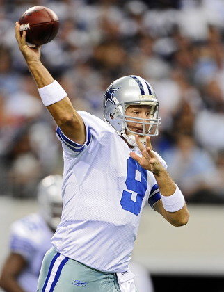 Dallas Cowboys Quarterback Tony Romo R Editorial Stock Photo - Stock ...