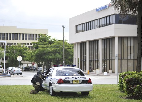 Member Miami Dade Special Response Team Editorial Stock Photo - Stock ...