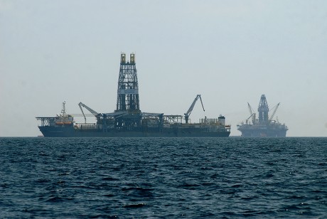 Transocean Discoverer Enterprise Drill Ship Floats Editorial Stock ...