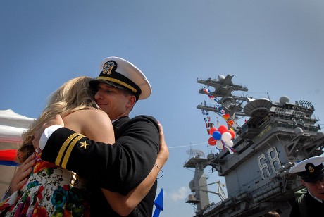 Kristen Gow 27 Gets Hug Her Editorial Stock Photo - Stock Image ...