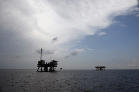 Oil Platforms Seen Gulf Mexico Usa Editorial Stock Photo - Stock Image ...