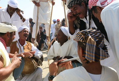 Some Egyptian Tribesmen Practicant Revellers Perform Editorial Stock ...