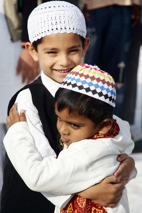 Indian Muslim Children Hug Each Other Editorial Stock Photo - Stock ...