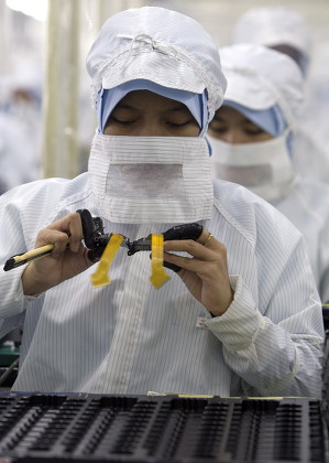 Indonesian Workers Assemble Optical Lenses Computers Editorial Stock ...