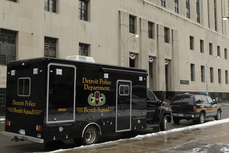 Detroit Police Bomb Squad Outside Courthouse Editorial Stock Photo ...