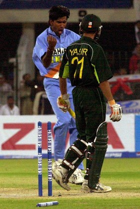 Indian Fast Bowler L Balaji L Editorial Stock Photo - Stock Image ...