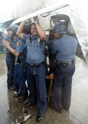 Filipino Antiriot Police Cover Themselves Their Editorial Stock Photo ...