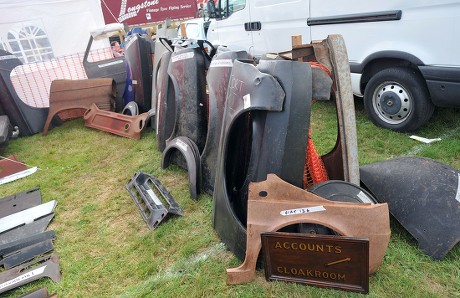 500 Autojumble Stock Pictures, Editorial Images and Stock Photos ...