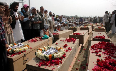 Mourners Pray Mass Burial Unidentified Unclaimed Editorial Stock Photo ...