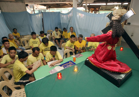 Filipino Prison Inmates Conduct Reading Pabasa Editorial Stock Photo ...
