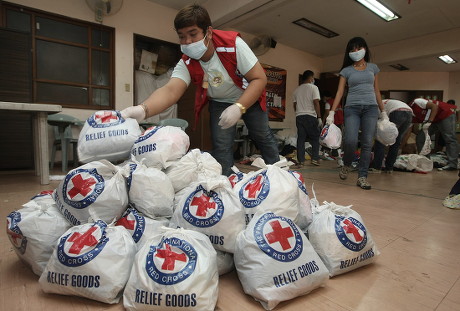 Filipino Red Cross Volunteers Prepare Bags Editorial Stock Photo ...