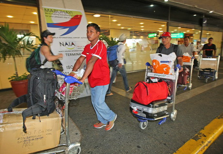 Filipino Seafarers Released Captivity By Somali Editorial Stock Photo ...