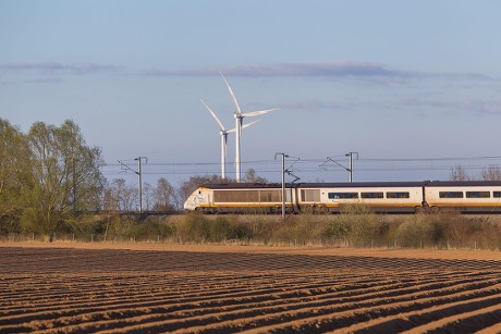 __COUNT__ imágenes de Eurostar Siemens E320 on the LGV Nord railway ...