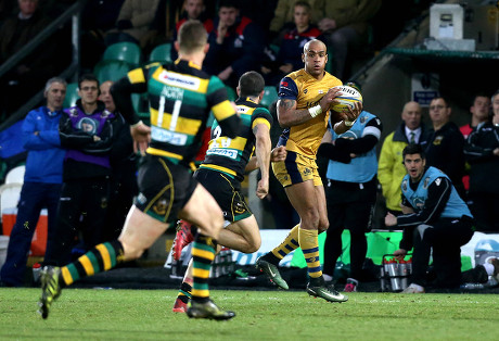 Tom Varndell Bristol Rugby Runs Ball Editorial Stock Photo - Stock ...