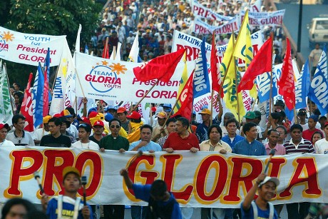 Supporters Philippines President Gloria Macapagalarroyo During ...
