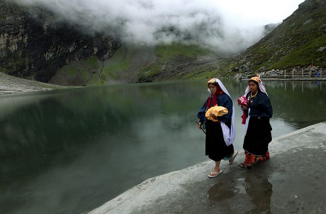Local Pahari Women Walk Their Traditional Editorial Stock Photo - Stock ...