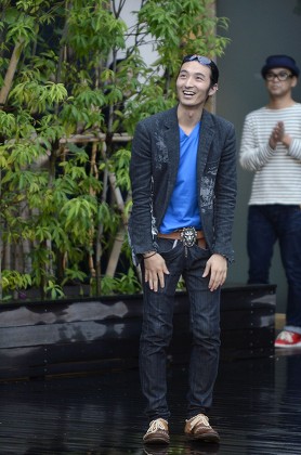 Japanese Designer Naoshi Acknowledges Audience After Editorial Stock ...