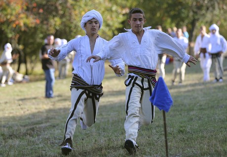 Kosovar Albanians Traditional Costumes Perform Old Editorial Stock ...
