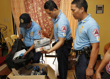Philippine Police Collect Seized Equipment Telecommunications Editorial ...