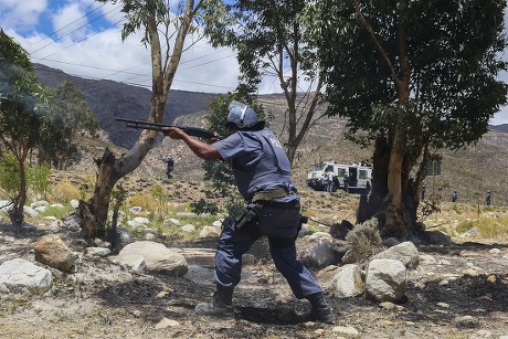 South African Policeman Fires Rubber Bullets Editorial Stock Photo ...