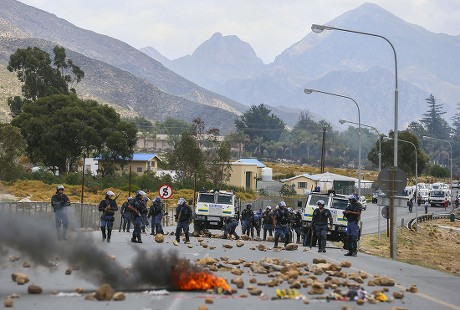 South African Police Begin Clear N1 Editorial Stock Photo - Stock Image ...