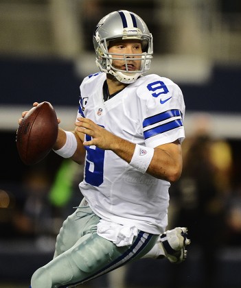 Dallas Cowboys Quarterback Tony Romo Looks Editorial Stock Photo ...