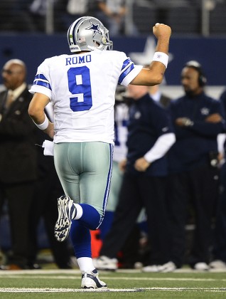 Dallas Cowboys Quarterback Tony Romo Runs Editorial Stock Photo - Stock ...