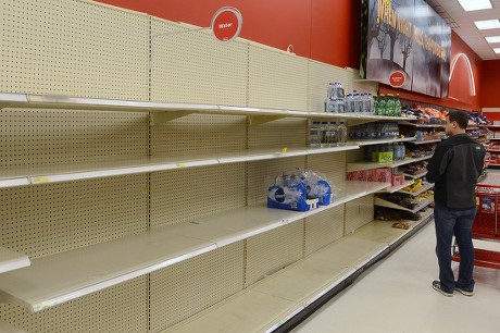 Shopper Looks Mostly Empty Shelves Water Editorial Stock Photo - Stock ...