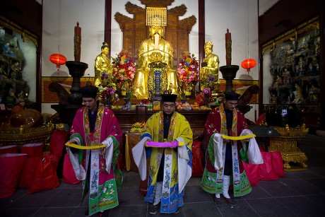 Taoists Traditional Gowns Taking Part Ceremony Editorial Stock Photo ...