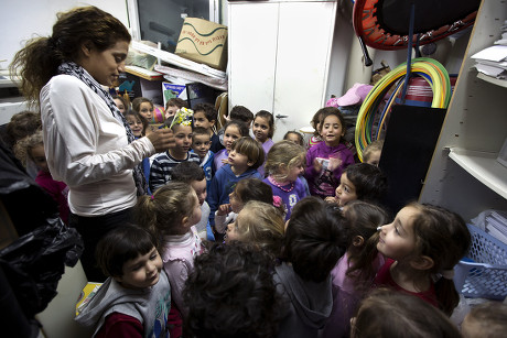 Israeli Kindergarten Teacher Her Pupils Inside Editorial Stock Photo ...