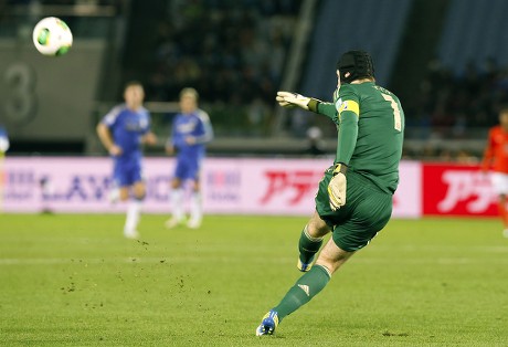 Chelsea Fcs Czech Goalkeeper Petr Cech Editorial Stock Photo - Stock ...
