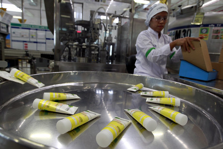Indonesian Workers Loreals World Largest Factory Editorial Stock Photo ...
